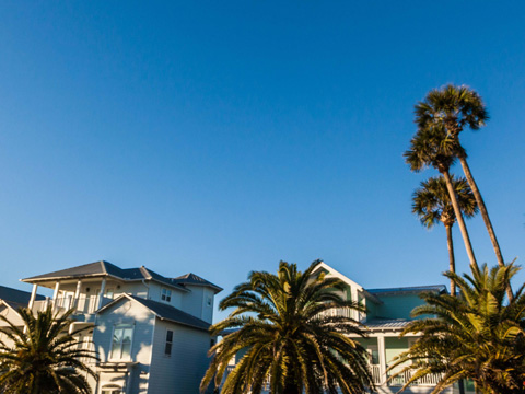 Why You Should Stay On Holiday Isle - Destin FWB